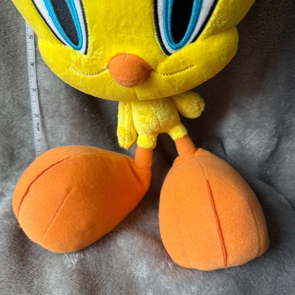 The Looney Tunes Show | Toys | 22 Looney Tunes Tweety Bird 12 Plush ...